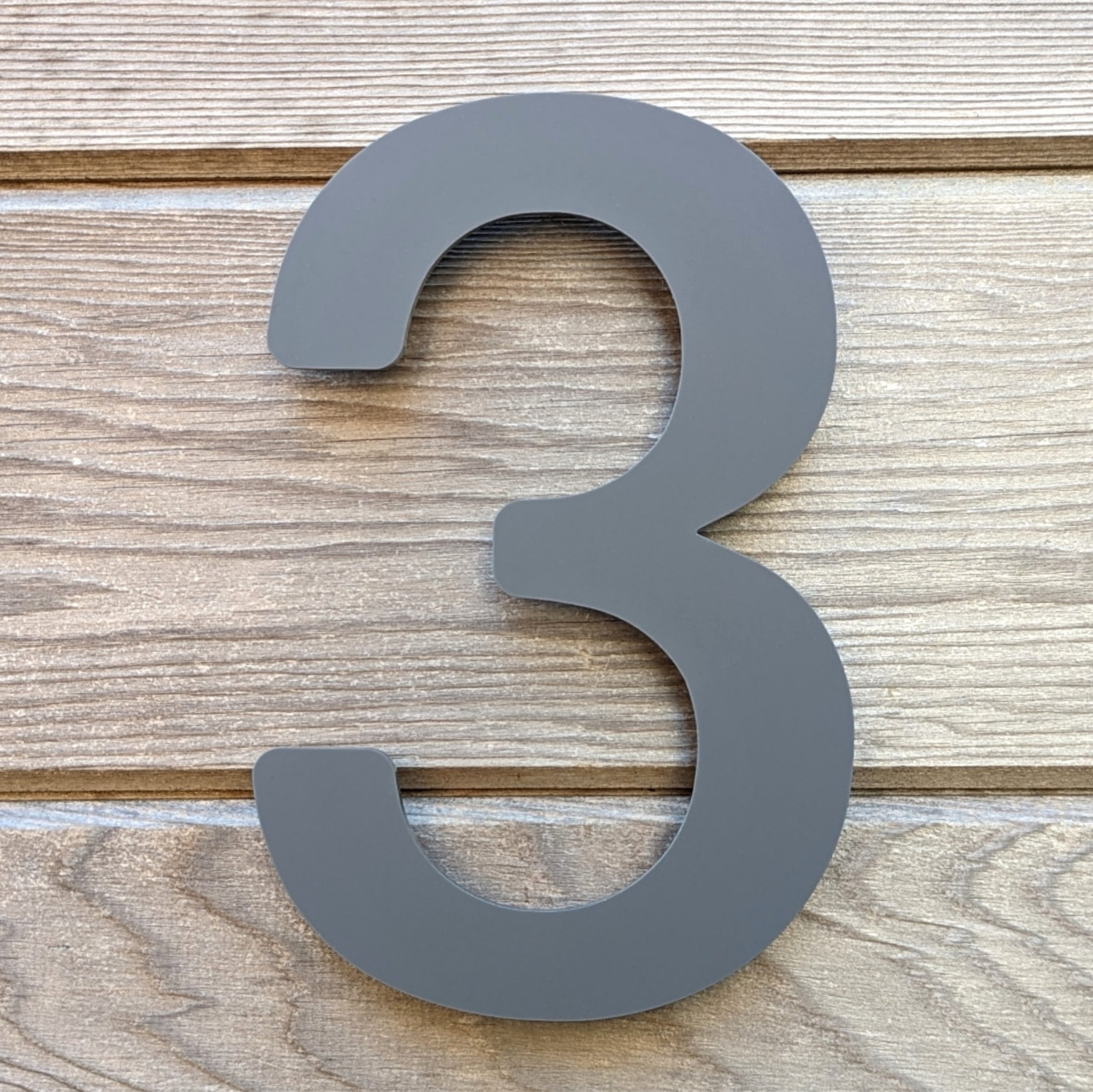 Modern Grey House Numbers 20cm - Acrylic Floating – Housenumbers Limited
